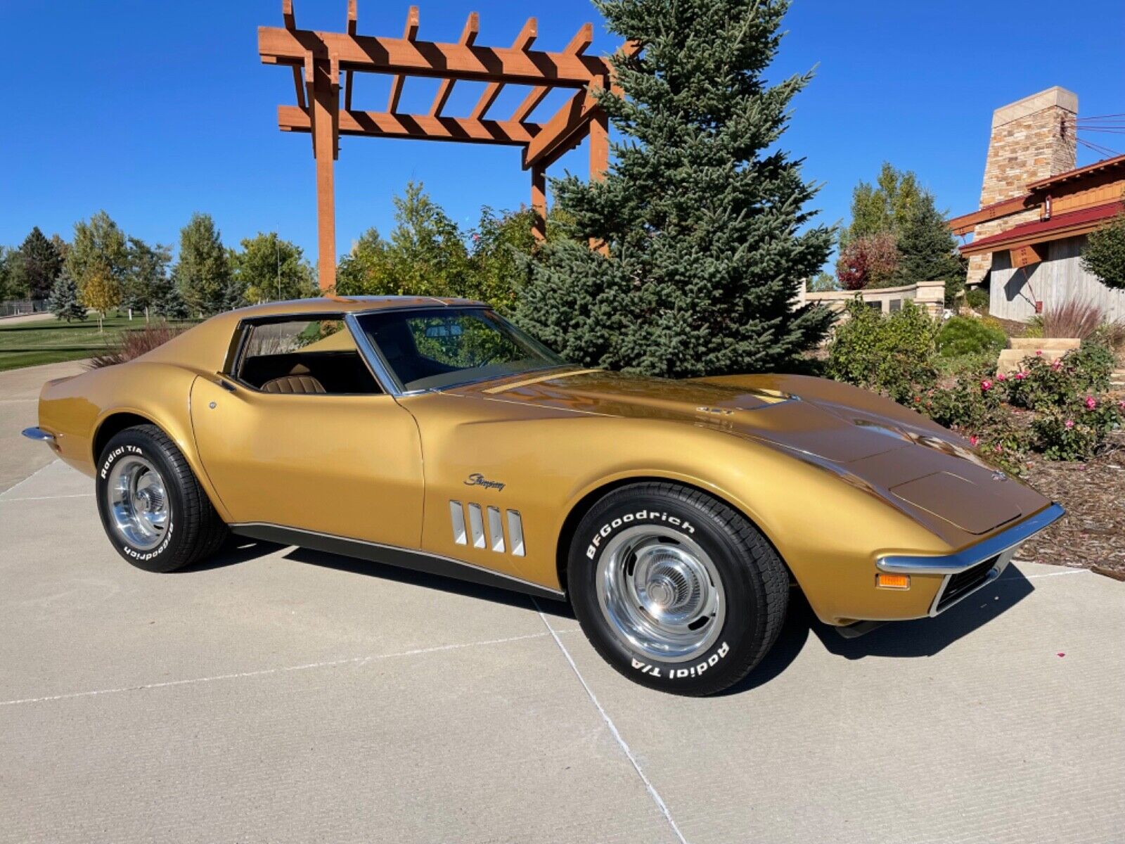Classic Riverside Gold 1969 Chevrolet Corvette Coupe – AnythingEverything